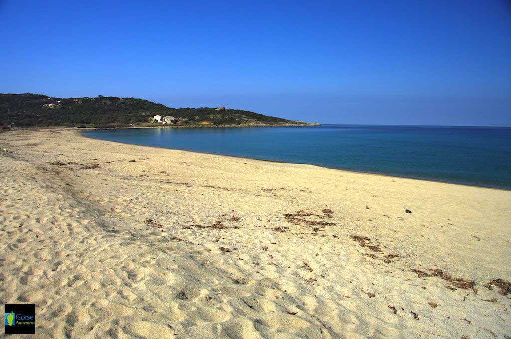 La Plage de Lozari en Corse > Blog La Corse Autrement