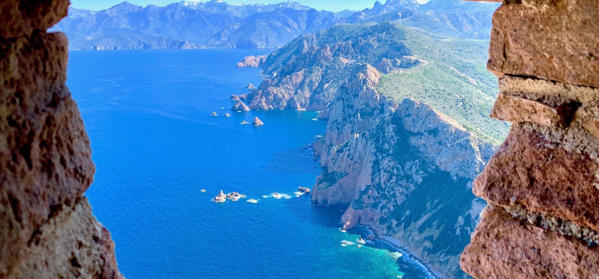 Le Capo Rosso et sa tour de Turghiu : Randonnée en Corse
