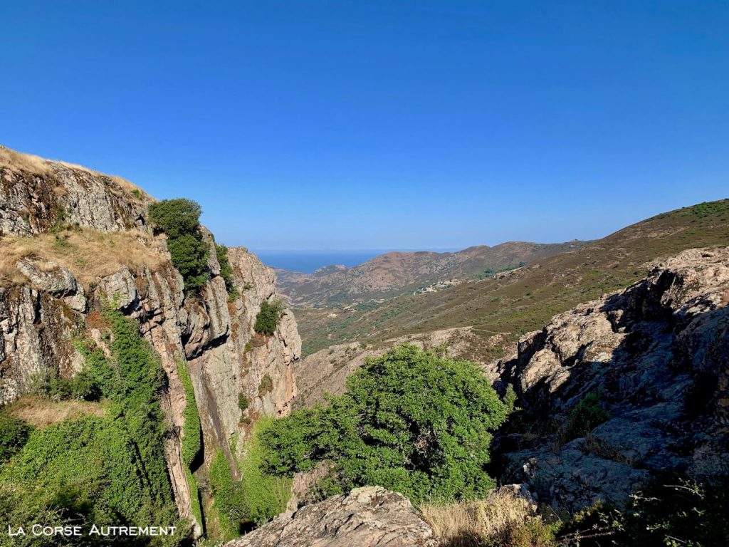 Le Monte Gozzi surplombant Ajaccio