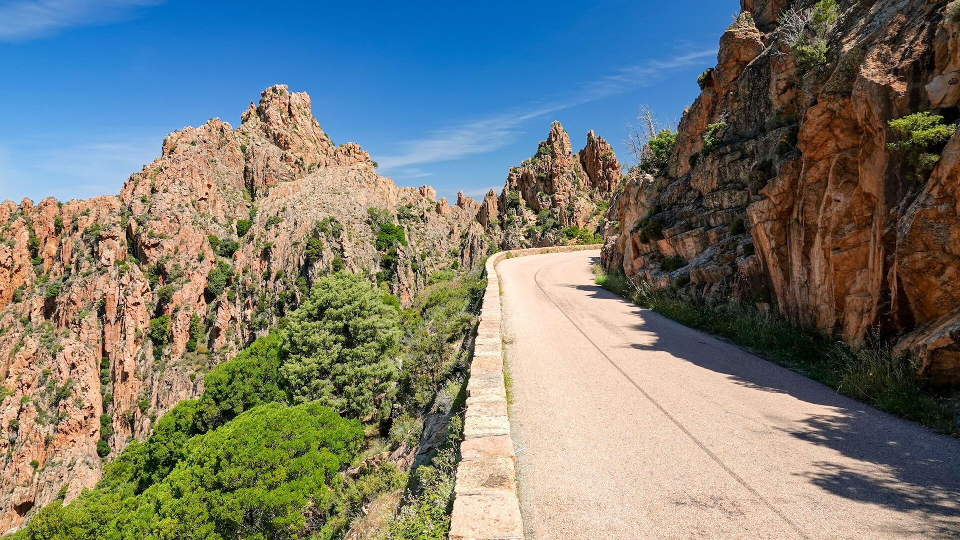 Balade virtuelle dans les Calanques de Piana, en Corse
